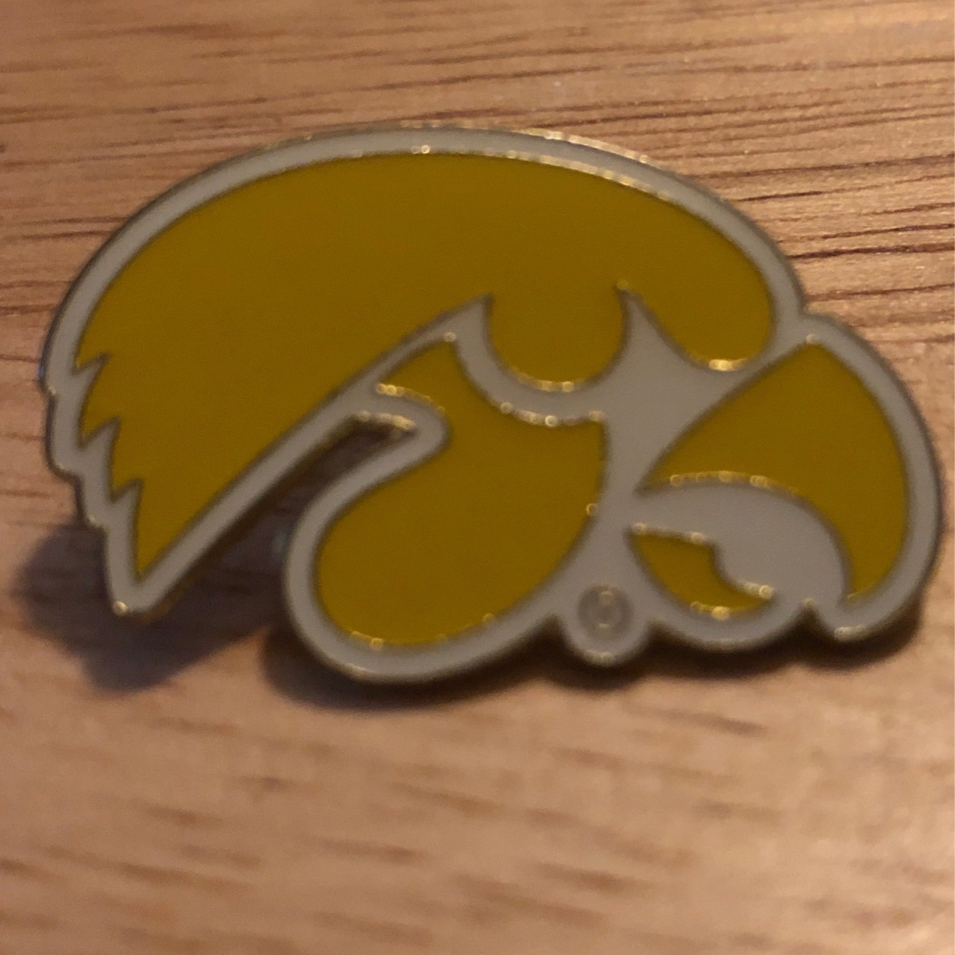 Tiger Hawk Pin - White Outline | HawkToys